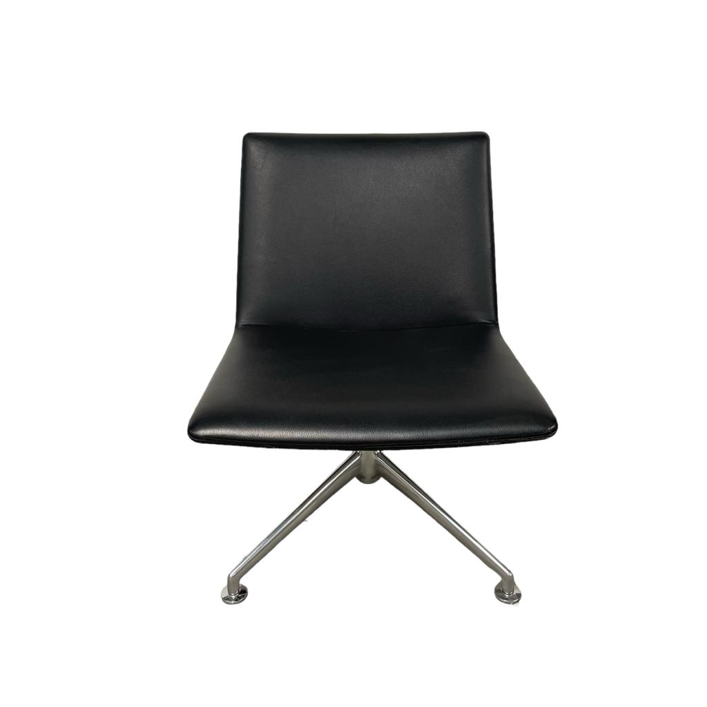 Refurbished Fina Lounge Chair 6742 - Black — Zero Office Furniture